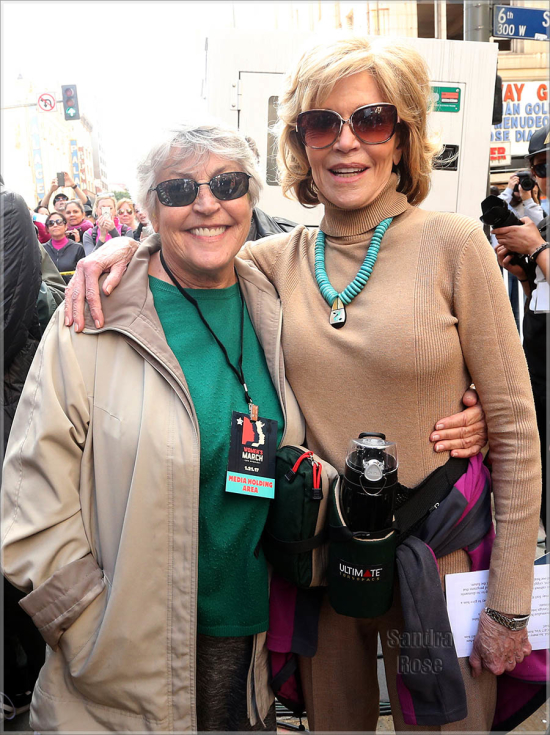 PICS: Stars Attend Women’s March In Los Angeles – Sandra Rose