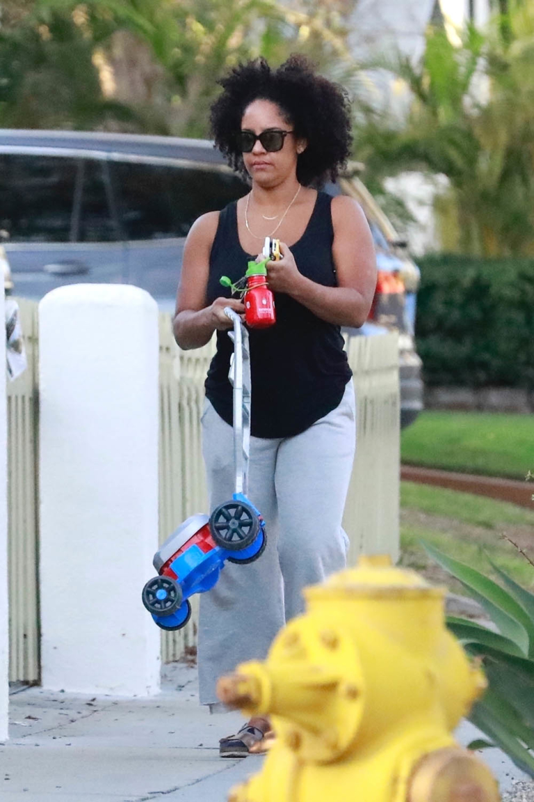 Aryn Drake-Lee, Mace and Sadie Williams – Sandra Rose