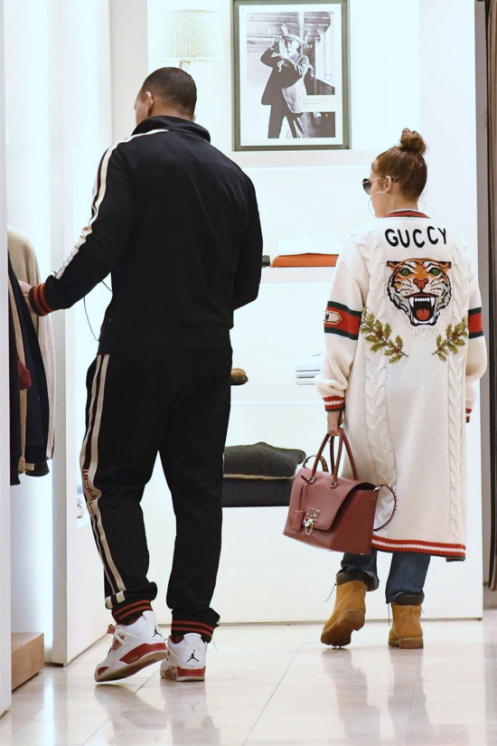 Celeb Style: Jennifer Lopez Wearing Gucci Embroidered Chunky Cable Knit ...