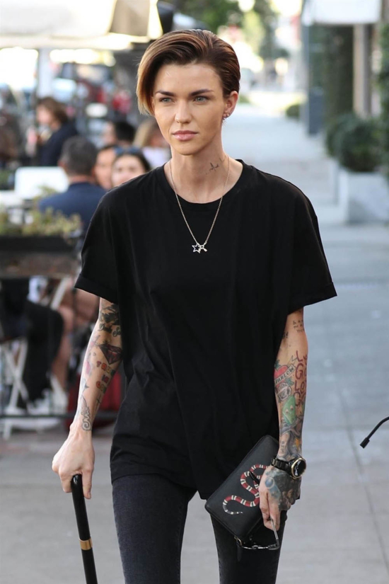 West Hollywood, CA – Aussie actress Ruby Rose gets acne treatment at ...