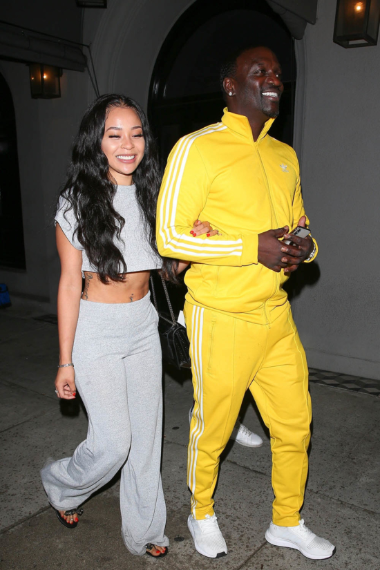 Lionel Richie and his girlfriend Lisa Parigi have dinner at The Palms ...