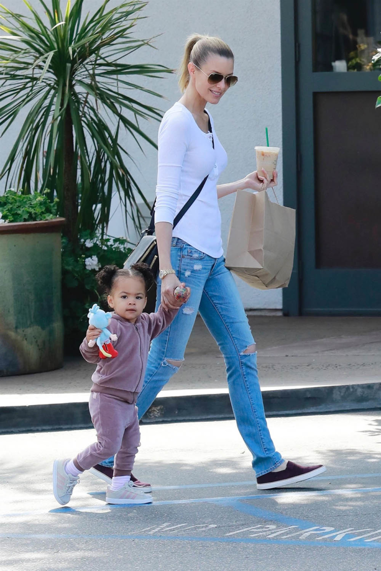 Celebrity Kids: Paige Butcher with Eddie Murphy’s daughter, Izzy Oona ...