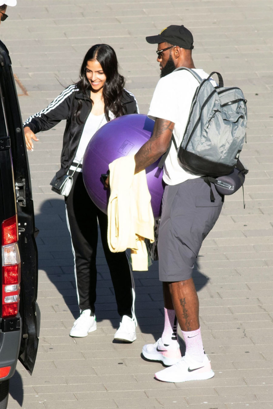 PICS: LeBron James & Wife Savannah Spotted in Positano After Signing ...