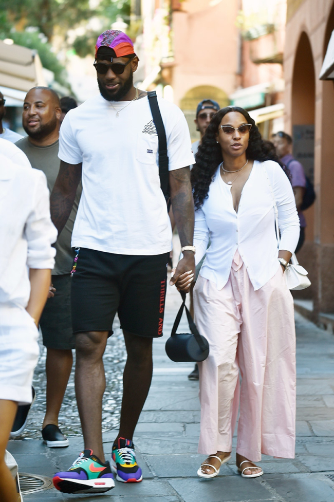 LeBron James and his wife Savannah are joined by Oklahoma City Thunder ...