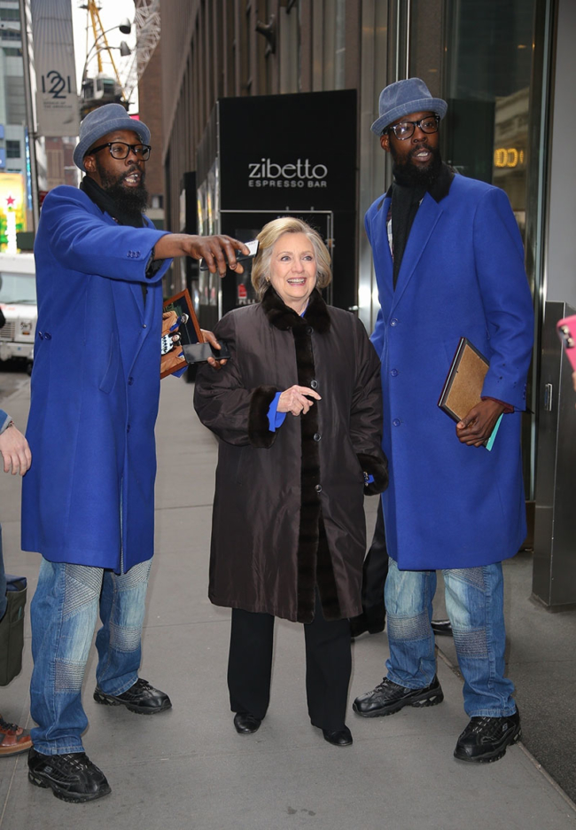 *EXCLUSIVE* Hillary Clinton grabs a photo with one of NYC’s tallest ...