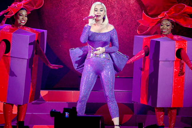 Katy Perry, 35, is Pregnant With Her First Child – Sandra Rose