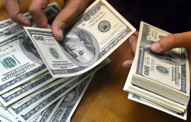 The Fed Prepares to Deposit ‘Digital Dollars’ Directly to Every American