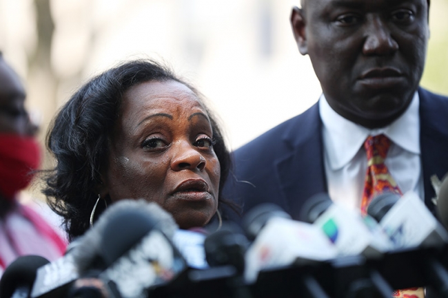 Jacob Blake’s Mom Apologizes to ‘Our President Trump’ for Missing His ...