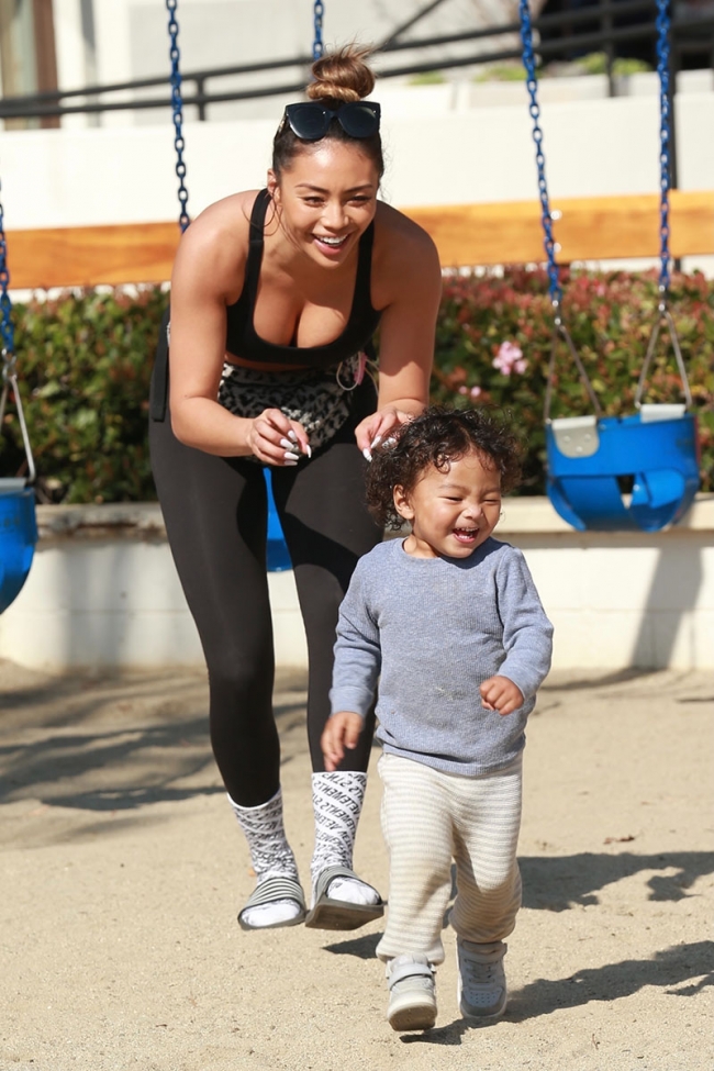 Montana Yao gleefully embraces son Makai amid criminal charges pending ...