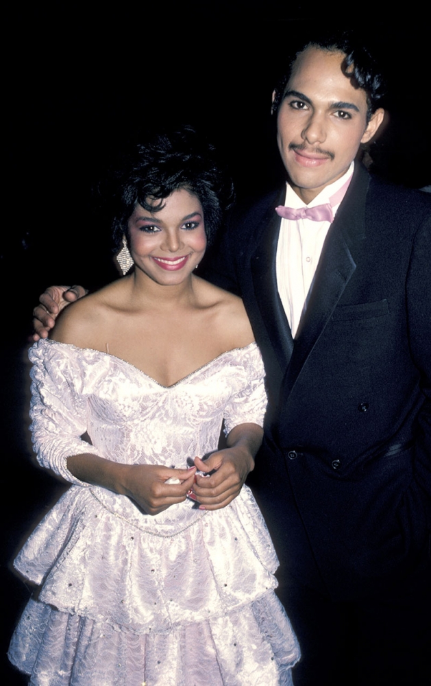 Janet Jackson’s 2nd Wedding Dress Up for Auction – Sandra Rose