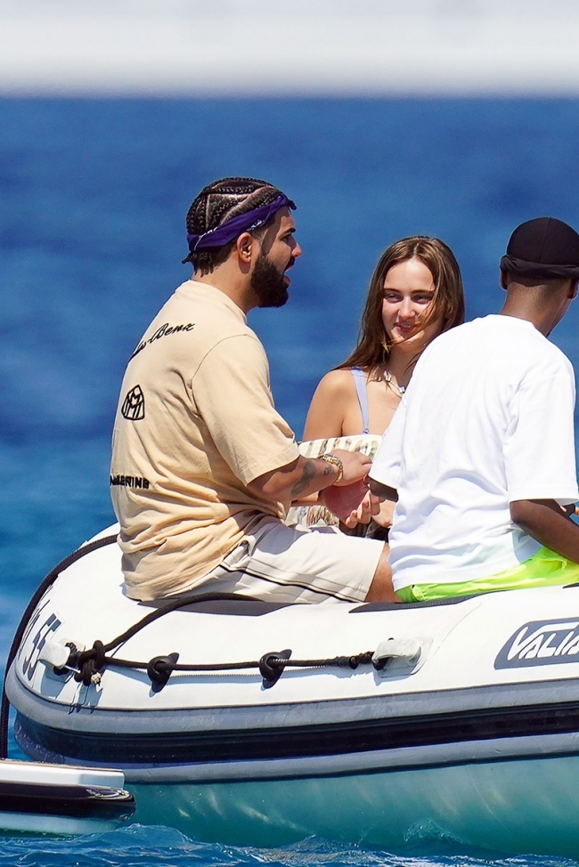 Saint-Tropez, FRANCE – *EXCLUSIVE* – Rapper Drake and a mystery woman ...