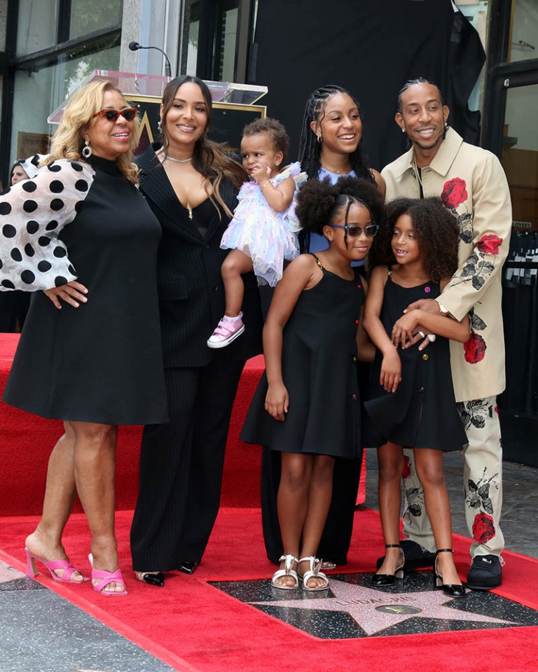 Ludacris’s mom Roberta Shields (L), his wife Eudoxie and 4 daughters ...