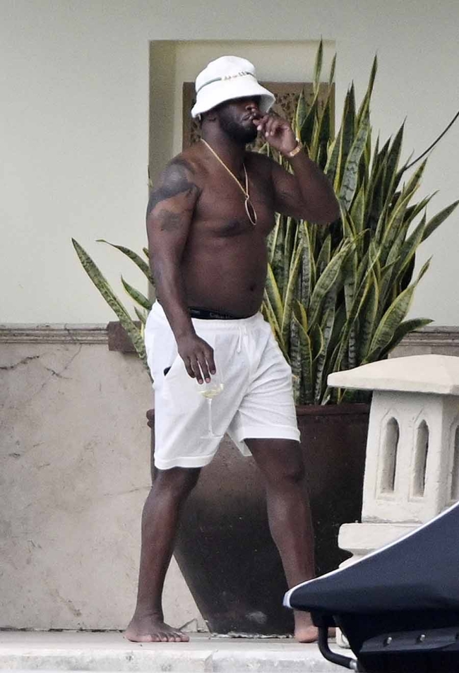 Miami Beach, FL – Sean Combs is all smiles as he relaxes in his ...