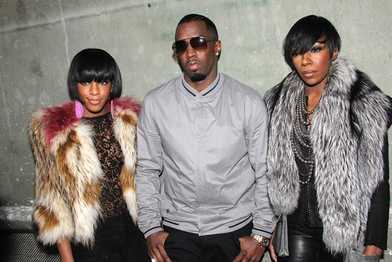 Prosecutors: Note Seized From Sean Combs’ Jail Cell Proves He Paid Off ...