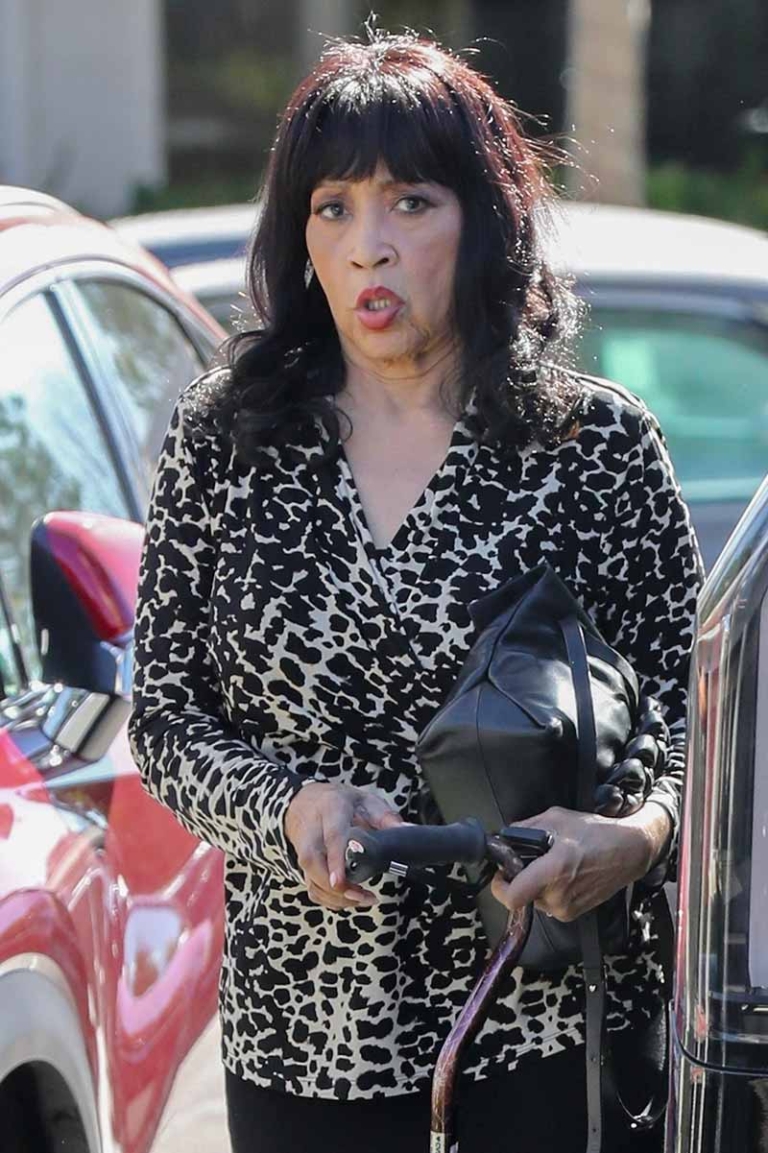 Beverly Hills, CA – *EXCLUSIVE* – Actress Jackée Harry is pictured in the 90210 running errands ...