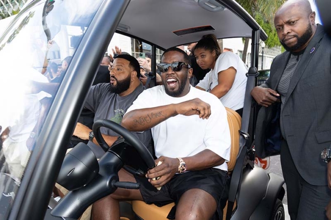 MIAMI BEACH, FLORIDA – SEPTEMBER 29: Sean “Diddy” Combs and Dj Khaled ...