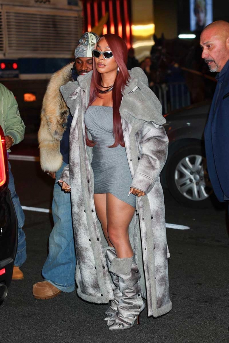 New York, NY – La La Anthony makes a grand entrance at Kim Kardashian‘s ...