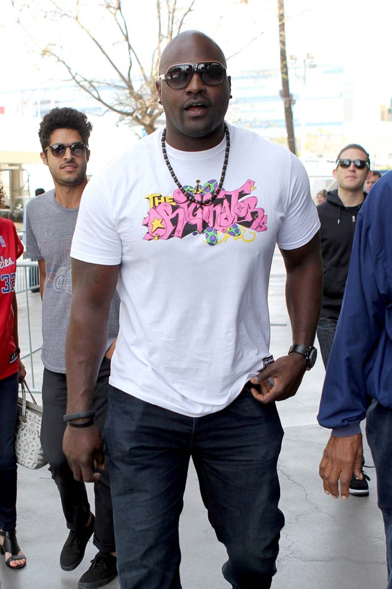 Los Angeles, CA – *EXCLUSIVE* Los Angeles, CA – Former football player ...