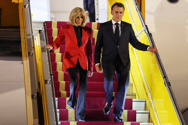 The World Reacts to Brigitte Macron Playfully Shoving President Macron ...