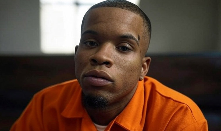 Tory Lanez stabbed in the prison yard and rushed to hospital – Sandra Rose