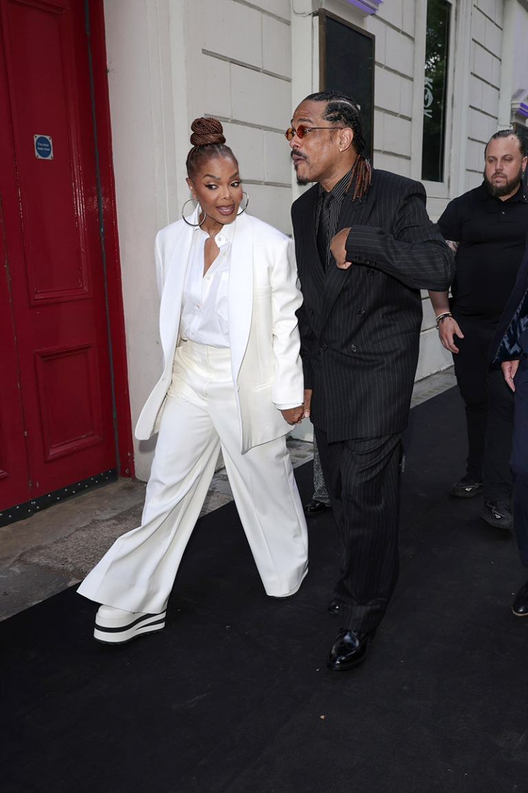 Janet Jackson & Maxwell Are Off the Market: GRAMMY Winners Hold Hands ...