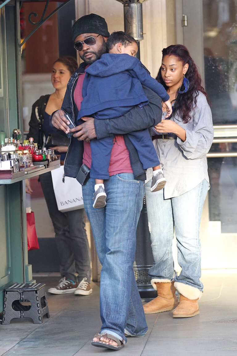 Hollywood, CA — Family Matters star Darius McCrary out shopping at The ...