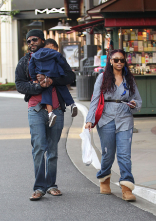 Hollywood, CA — Family Matters star Darius McCrary out shopping at The ...